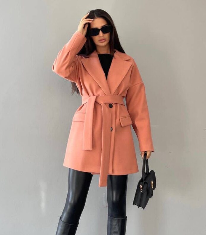 معطف نسائي مزرر من الامام باللون الوردي – 162I0009 – baahy.com